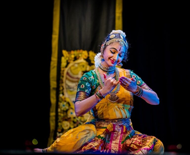 Harinie Jeevitha: Fine Blending of Tradition and Innovation